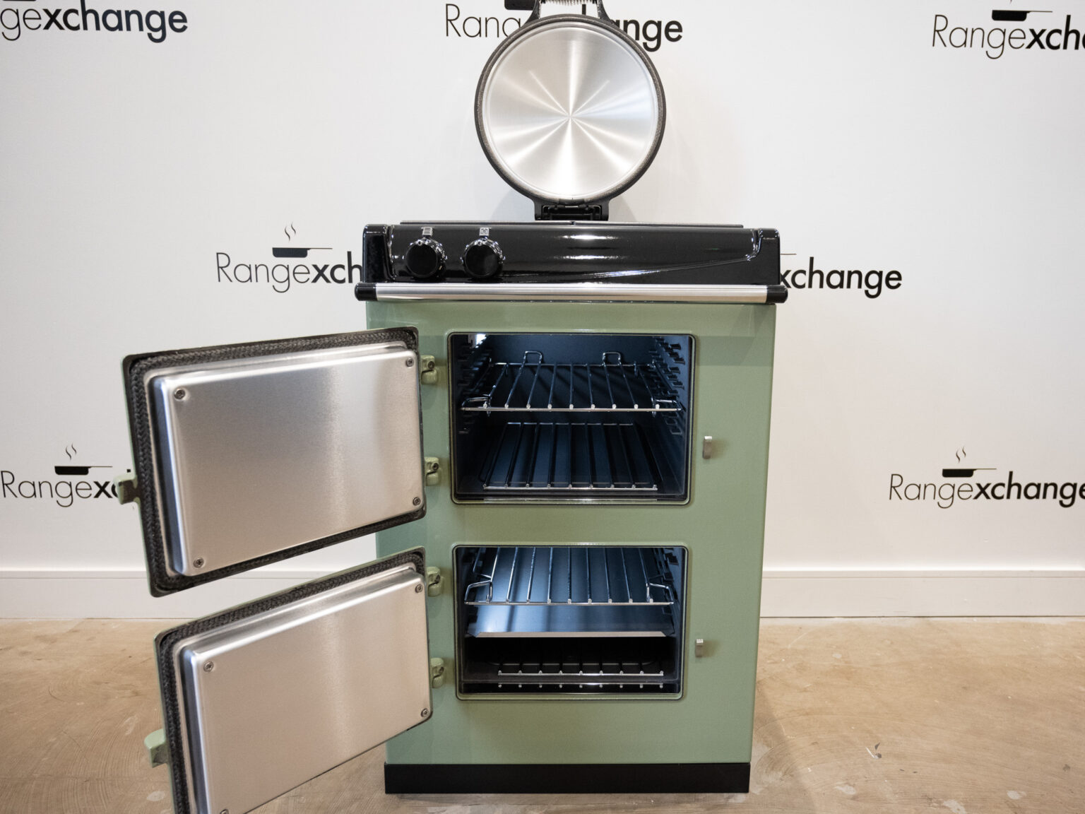 City 60 Electric Aga Cooker | Ex-Display Olivine | Rangexchange